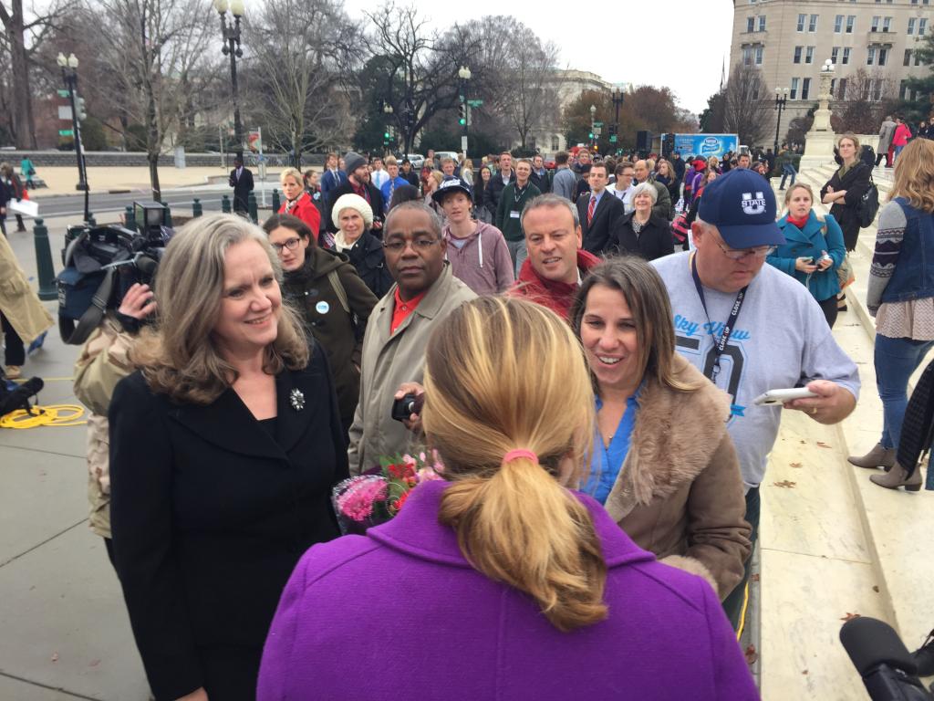 What Happens When Thousands Support a Brave Mom... | MomsRising